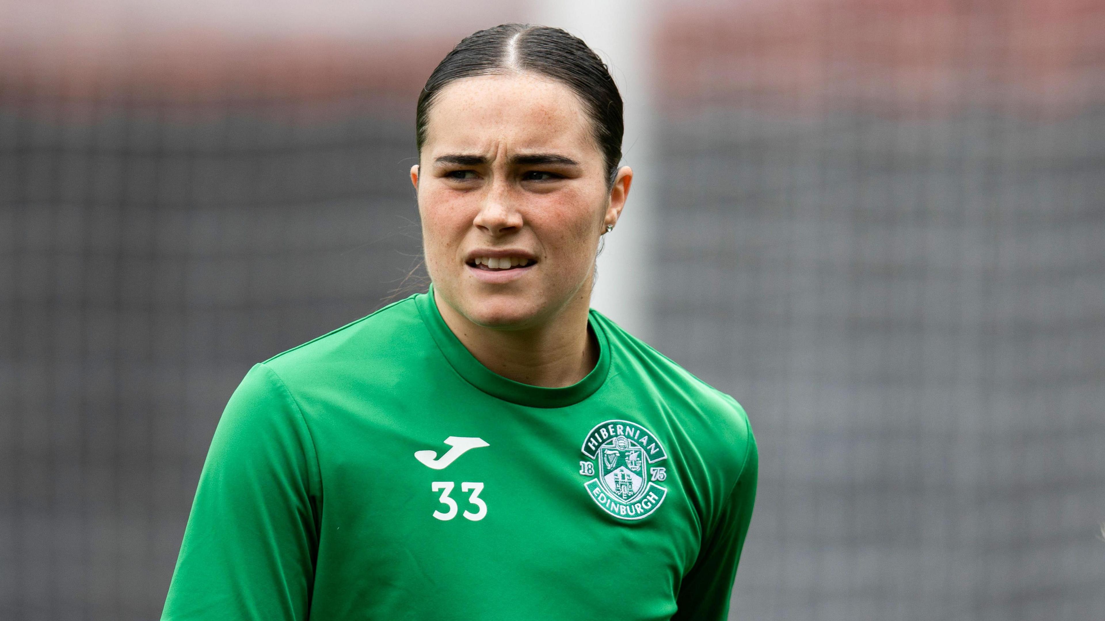 Lawson 'delighted' with 'outstanding' Hibs win - BBC Sport