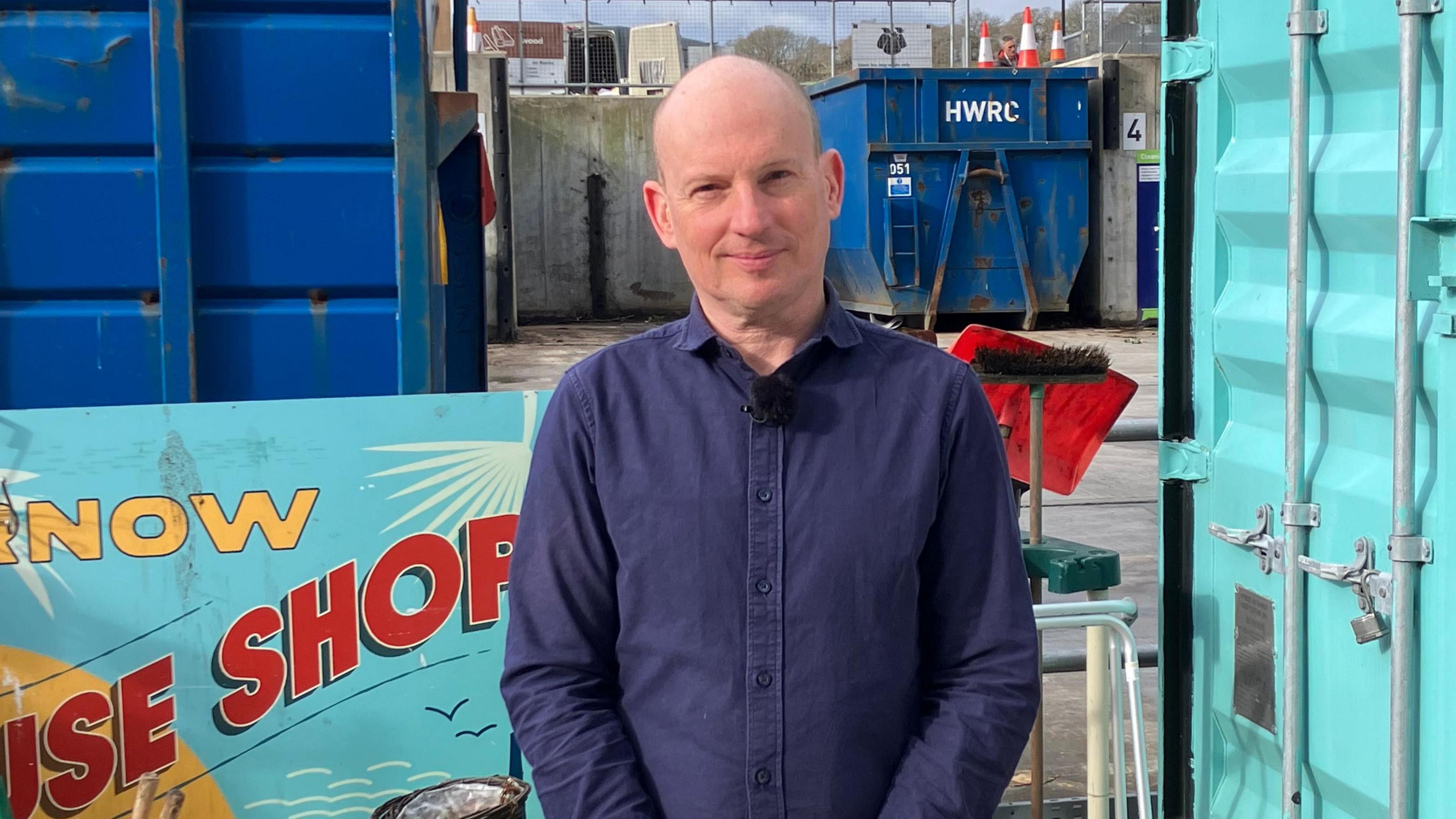 The Cornish charity happy to keep its help hidden - BBC News