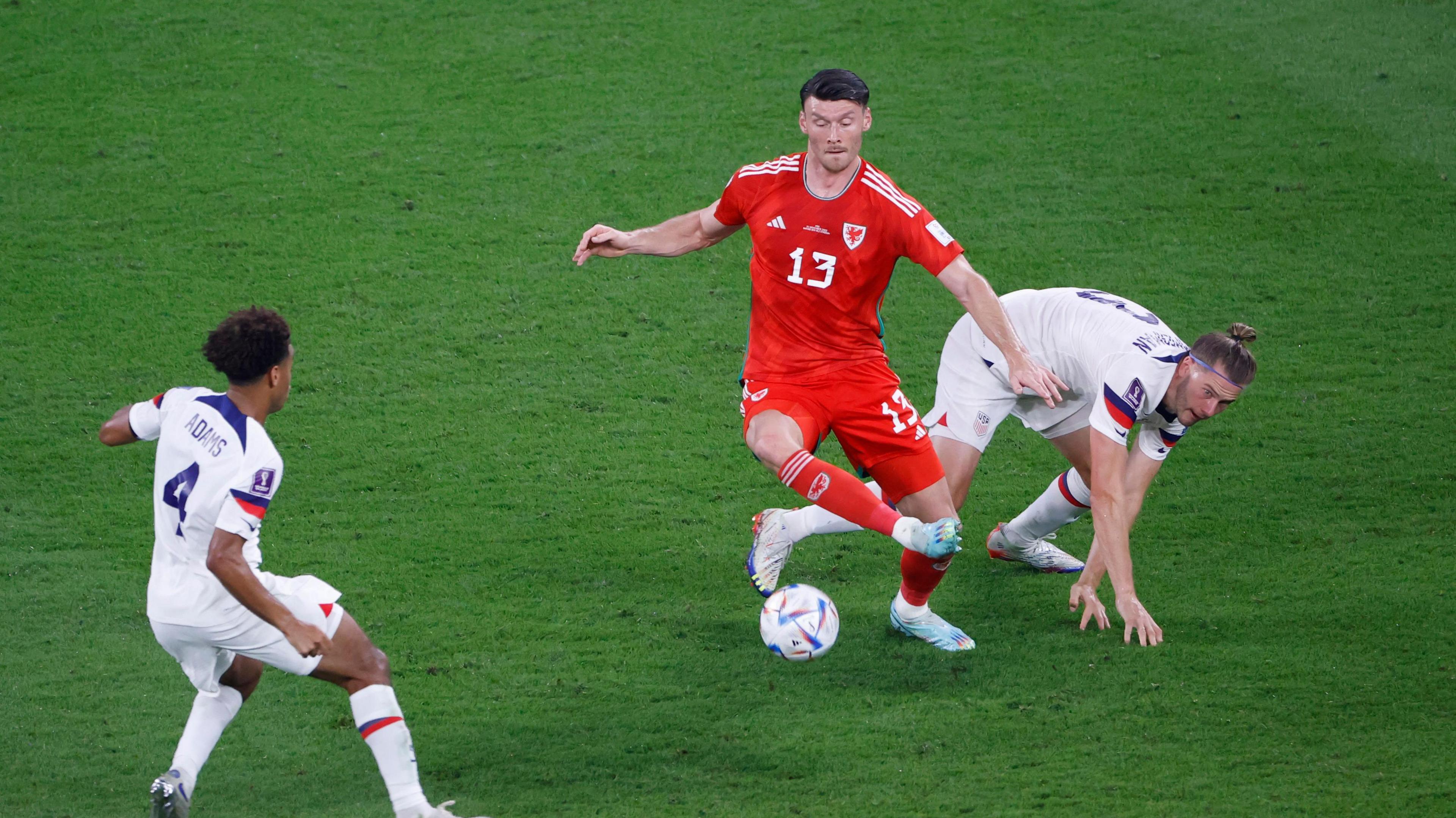 Bournemouth: '﻿Kieffer Moore transformed Wales' - BBC Sport