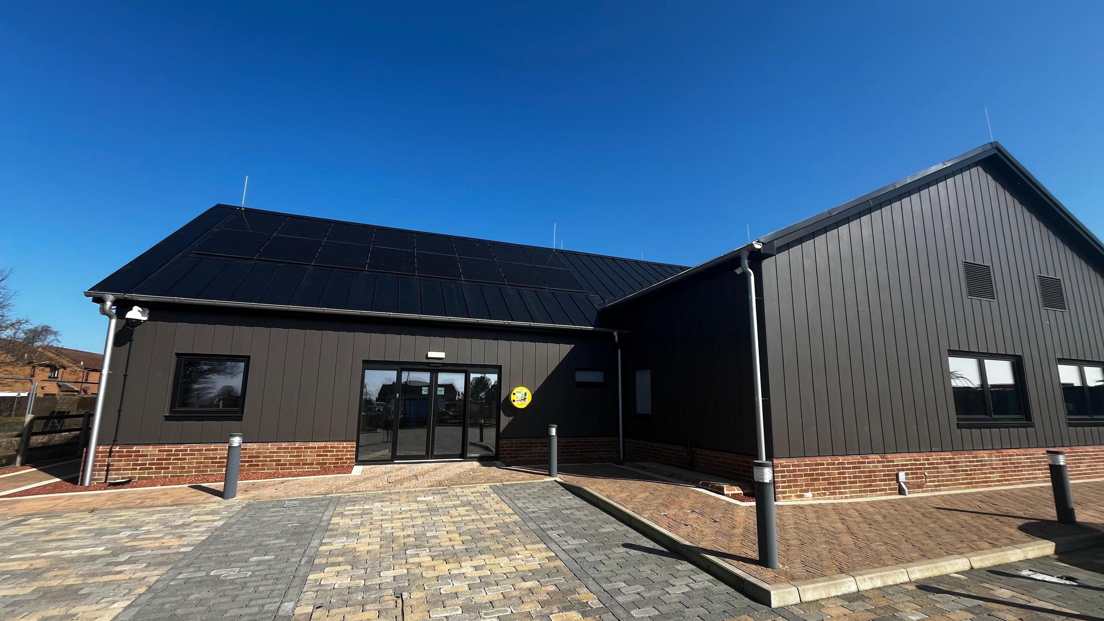 New Easton village hall could open by September after donation - BBC News