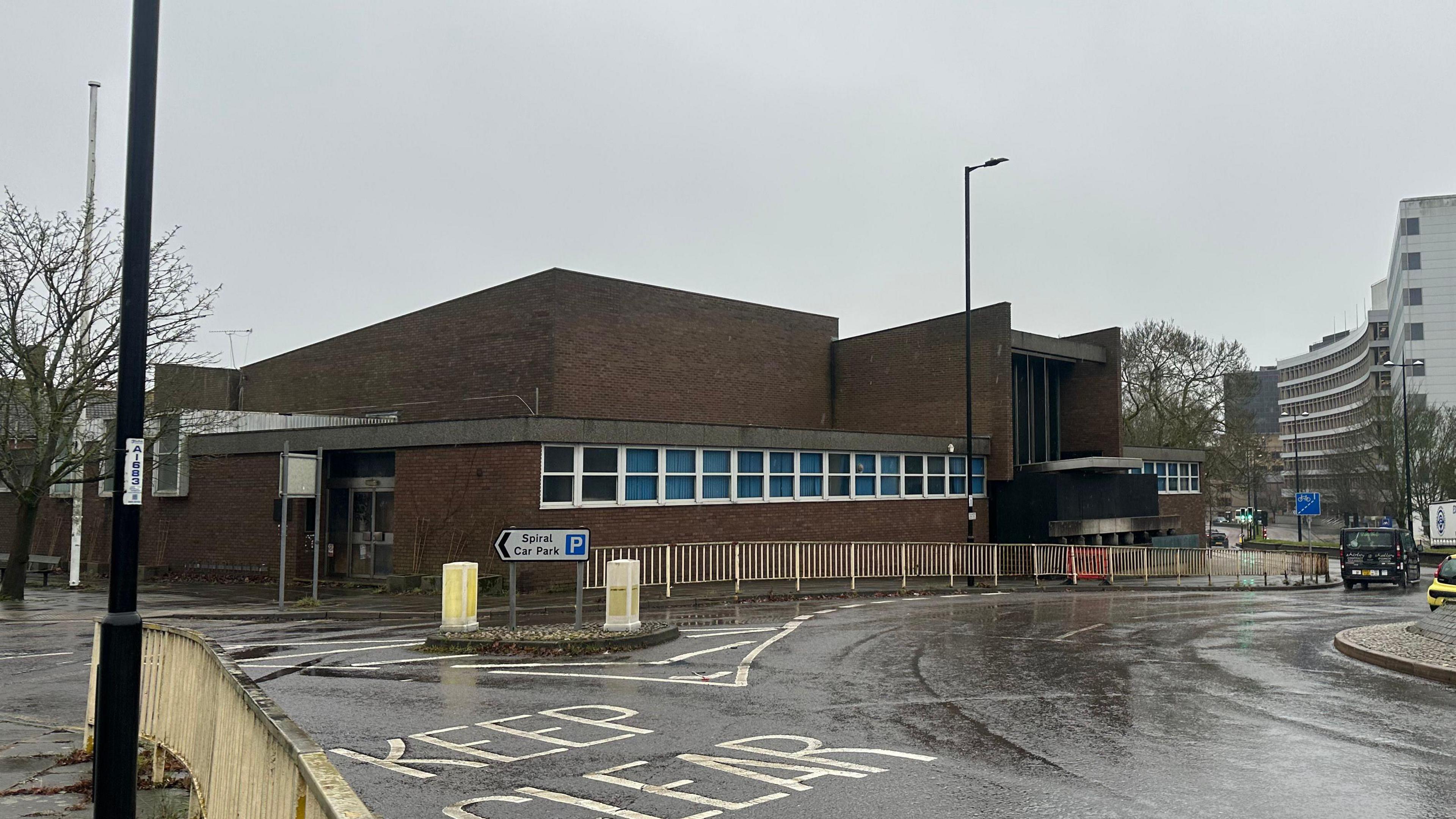Former crown court building in Ipswich to be sold by council - BBC News