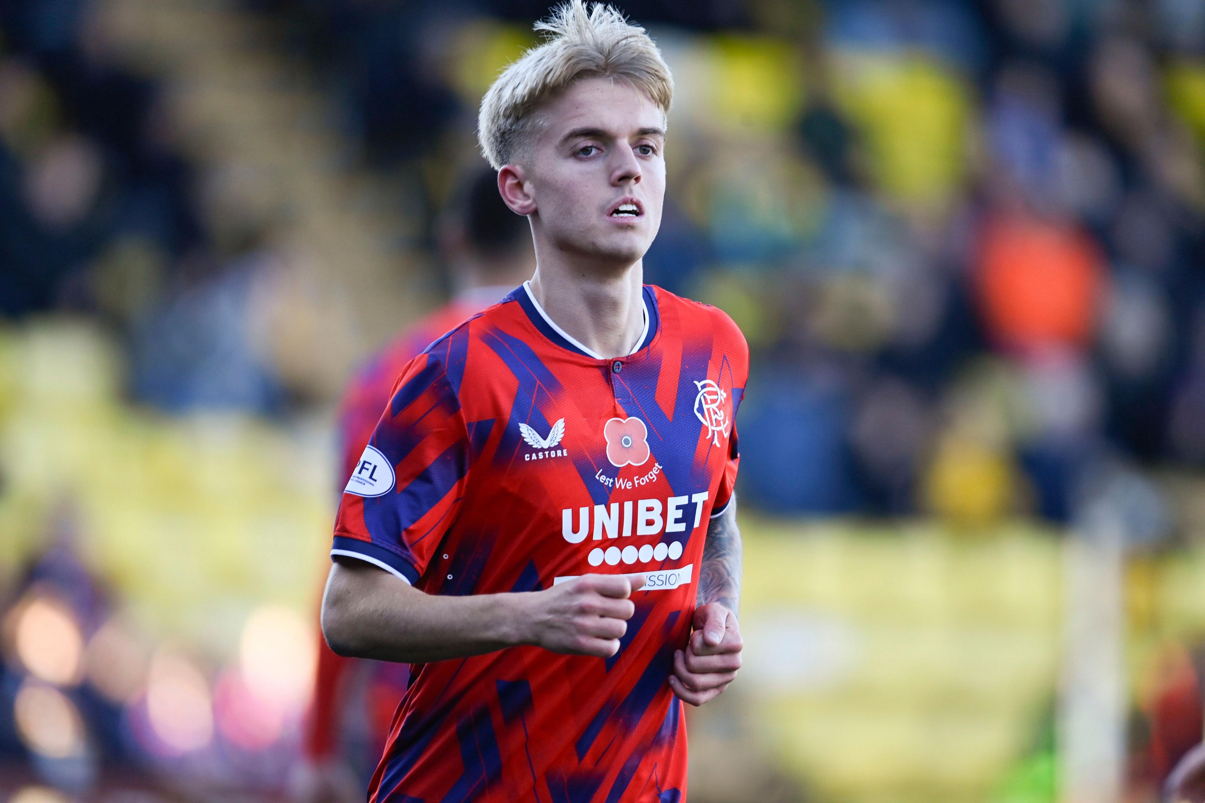 McCausland earns first international cap - BBC Sport