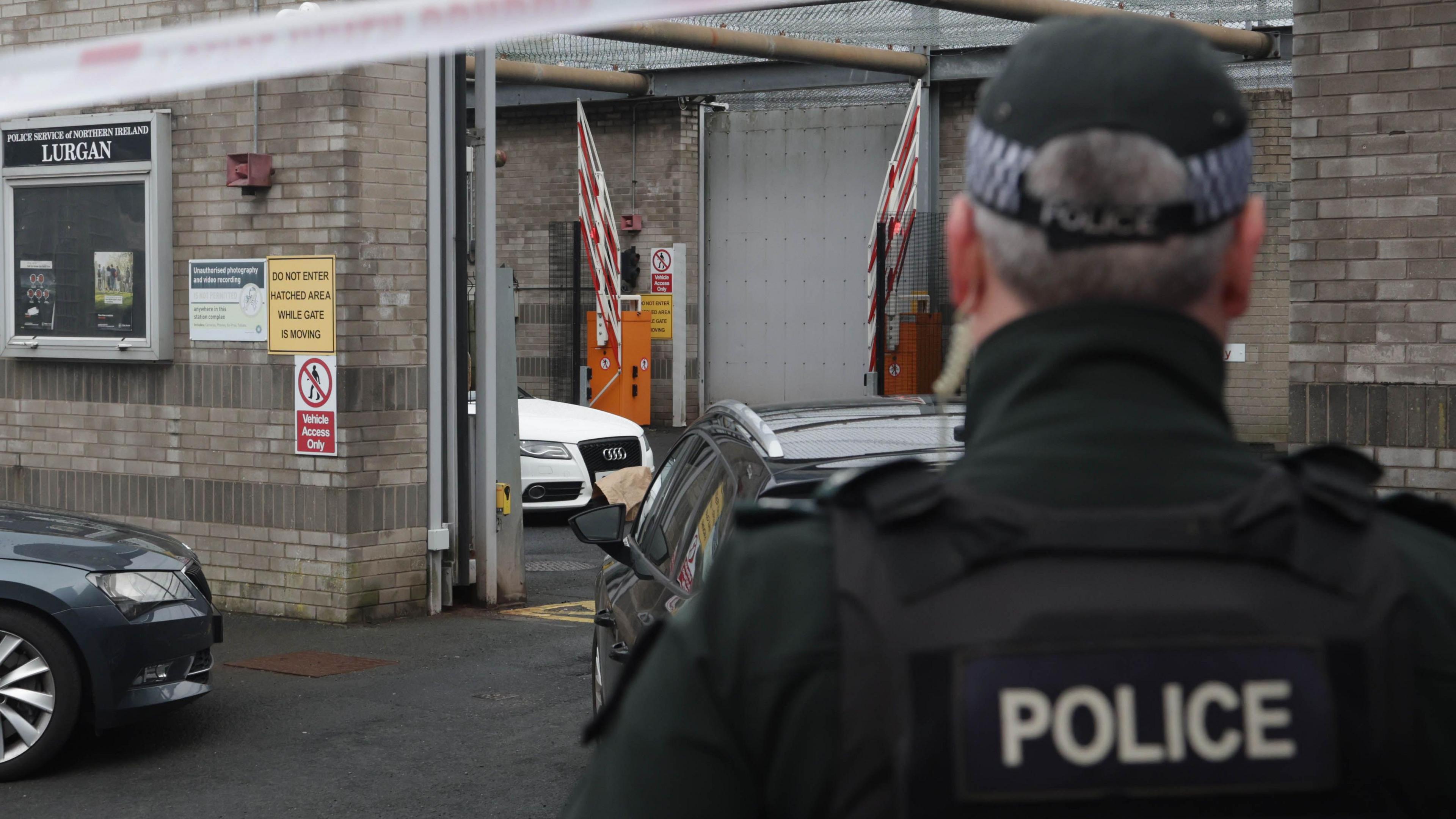 Dunmurry: Car bomb attack 'reckless and stupid', says police chief ...