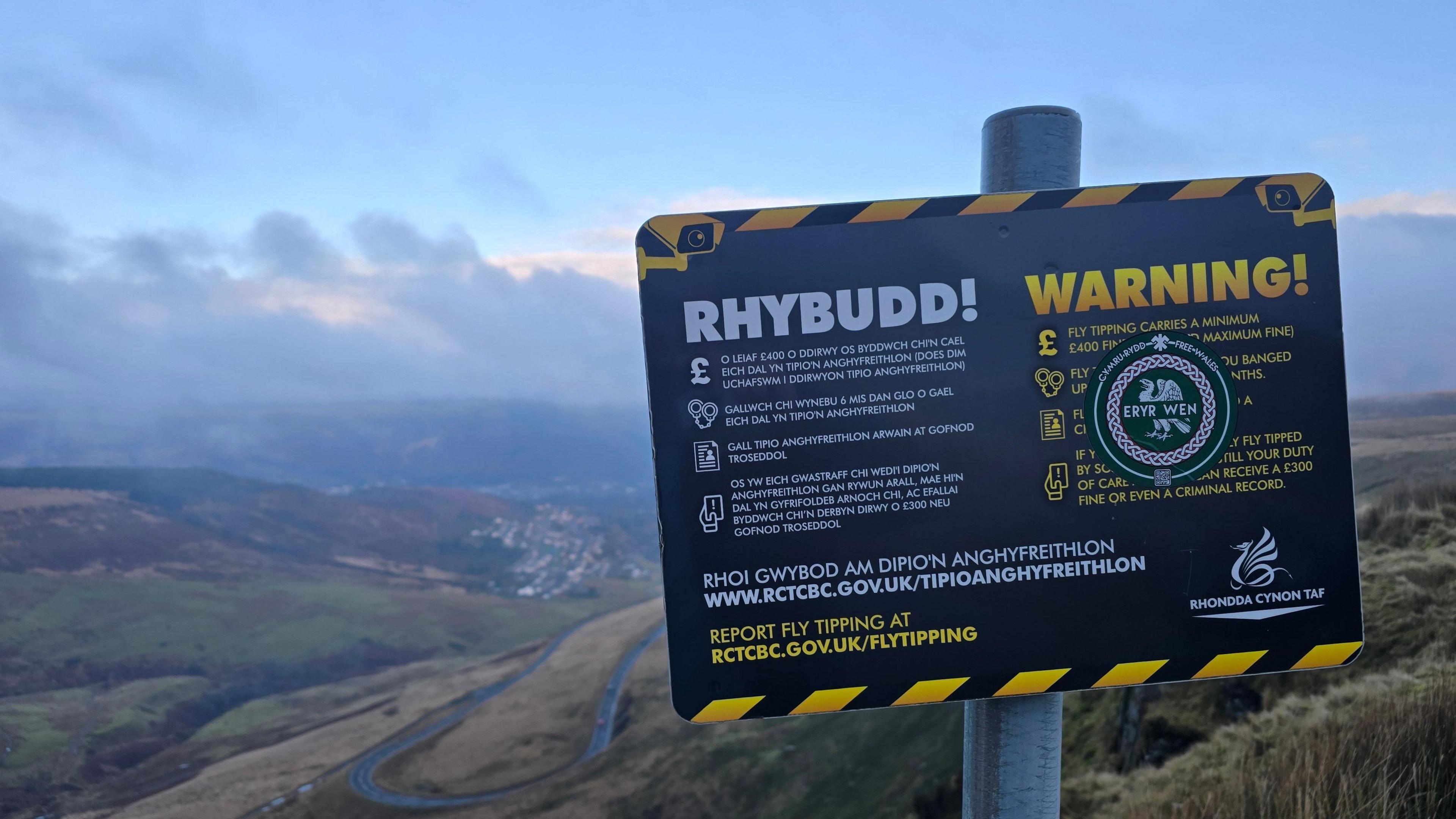 River of waste 'visible for miles' dumped on Bwlch Mountain - BBC News