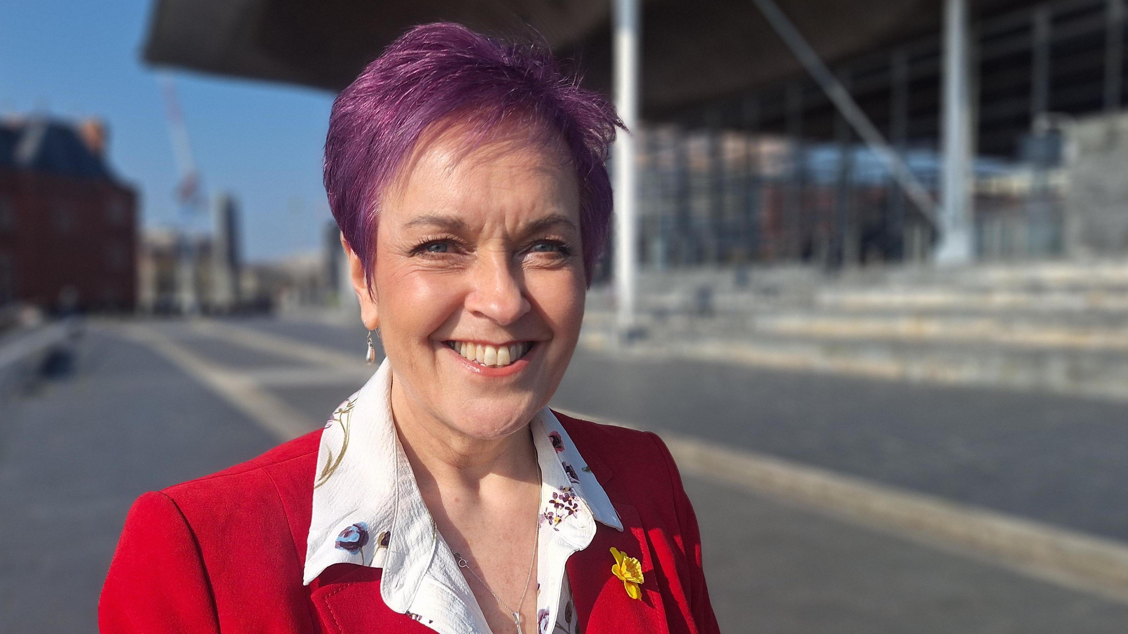 Social care leaders in Wales want more long-term funding - BBC News