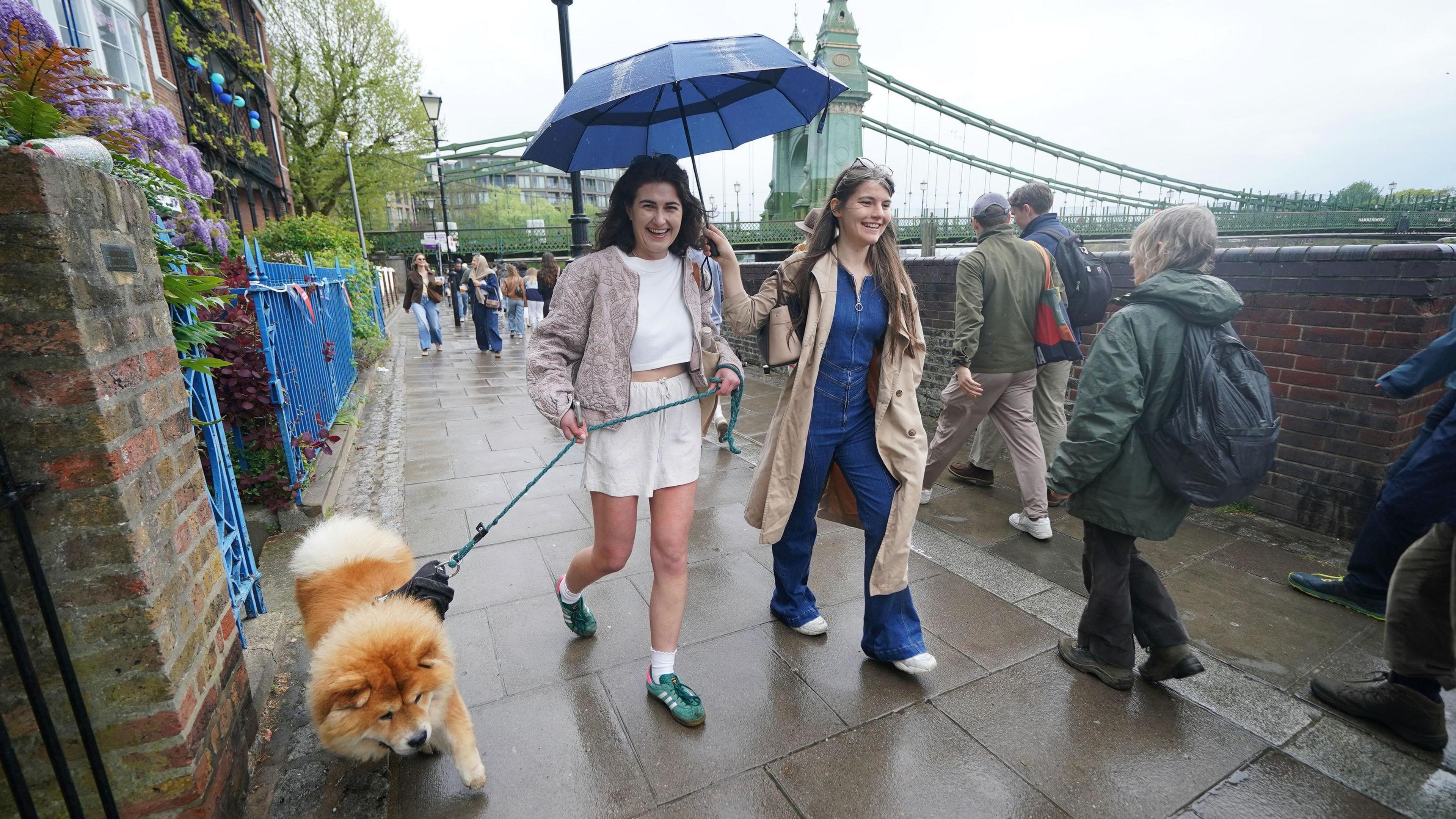Rain warning issued with April showers in the Easter forecast - BBC Weather