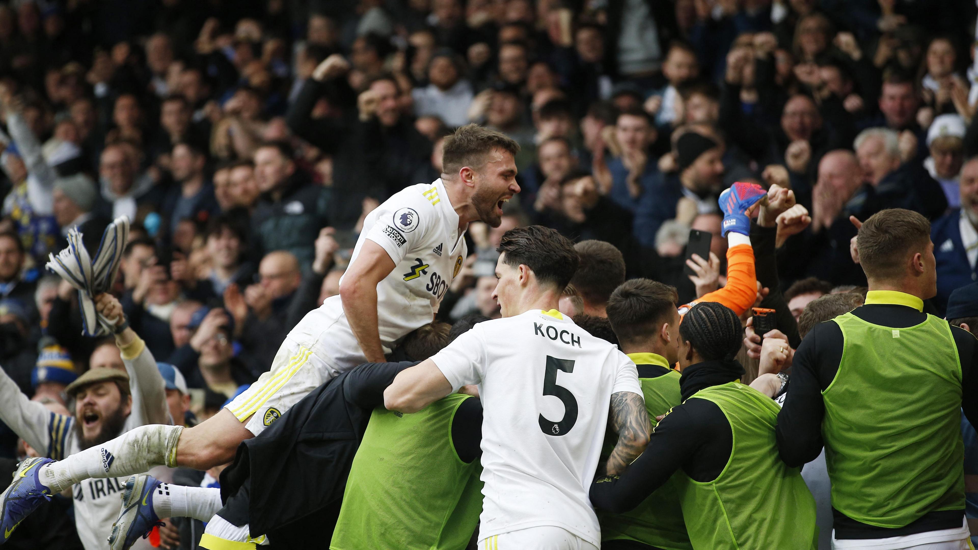 Tuesday talking point: Sunday was exactly the Leeds United way - BBC Sport