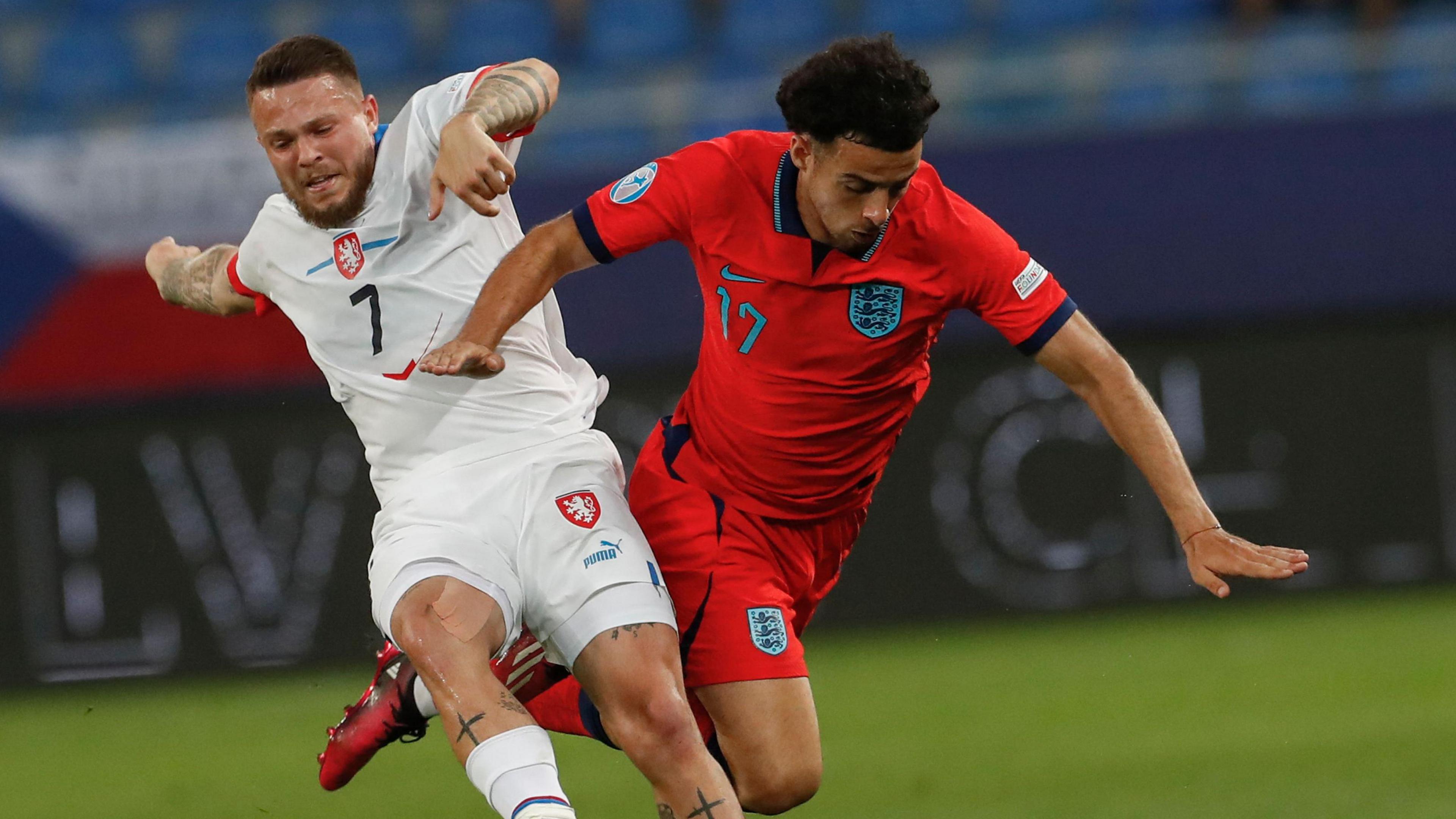 England Under-21s 'one of the best teams I've seen' - Jones - BBC Sport