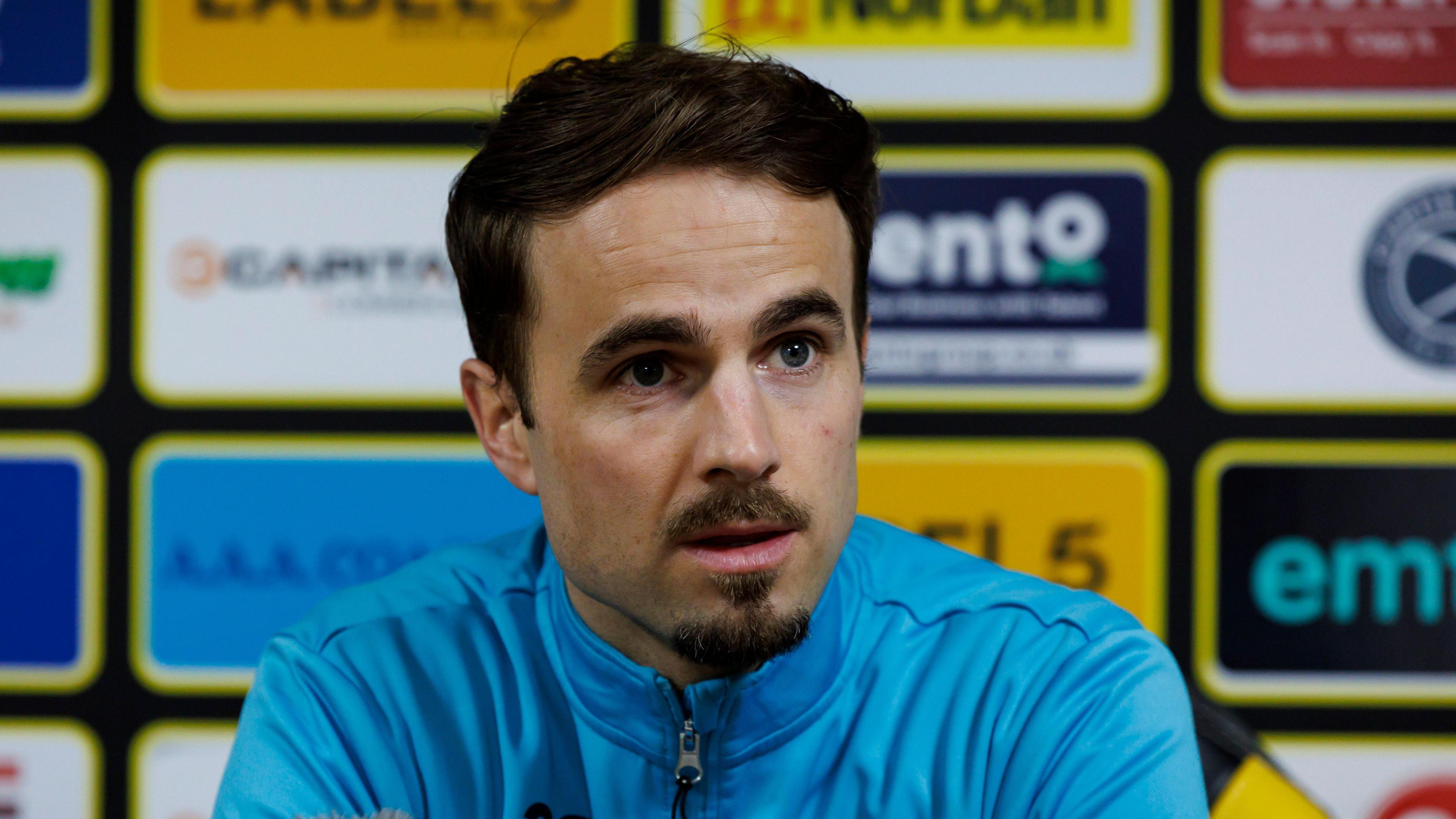 Livingston have held 'clear the air' talks - Shinnie - BBC Sport