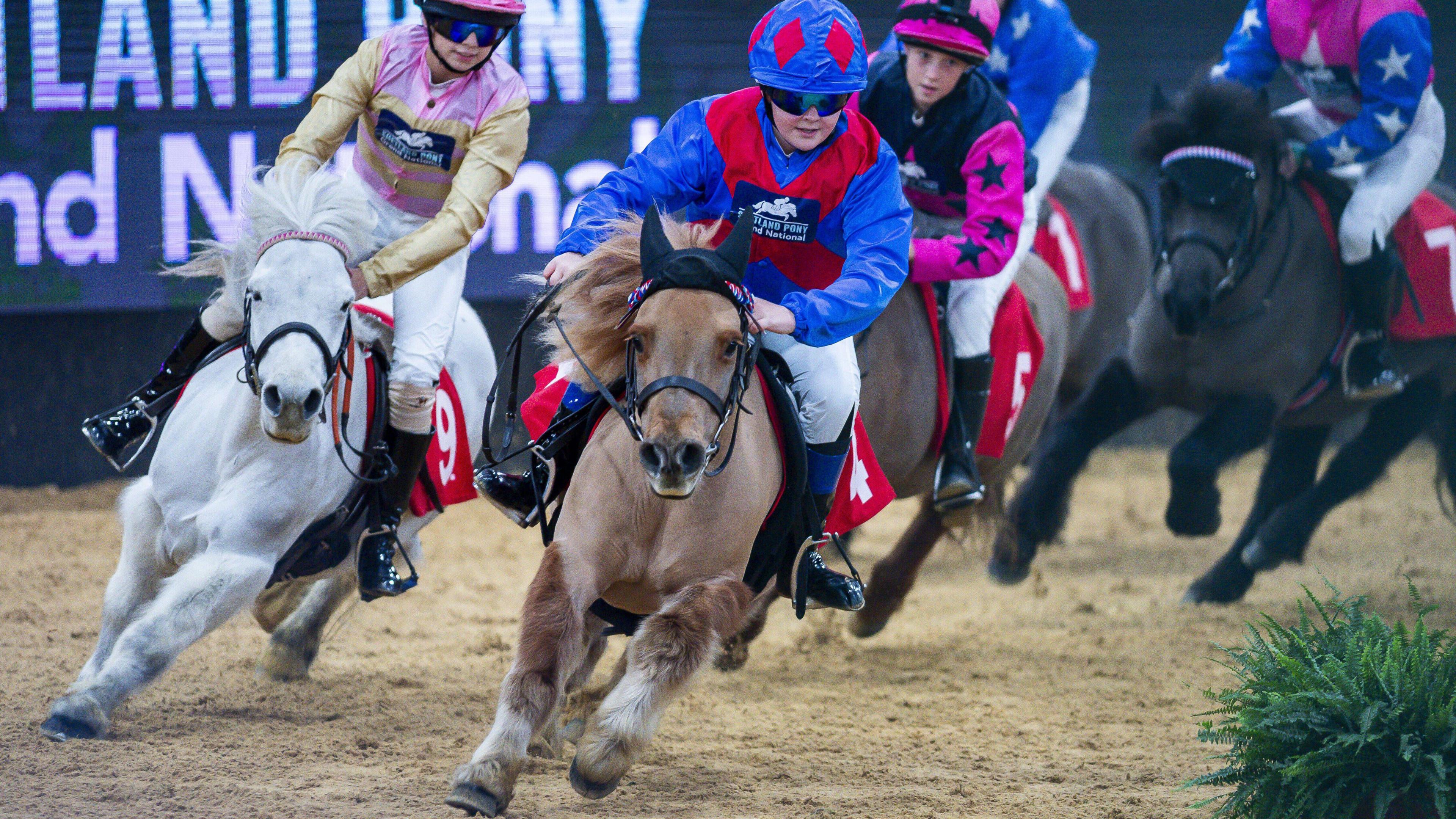 Bridgnorth pony racer, 12, a 'little celeb’ in Hong Kong - BBC News