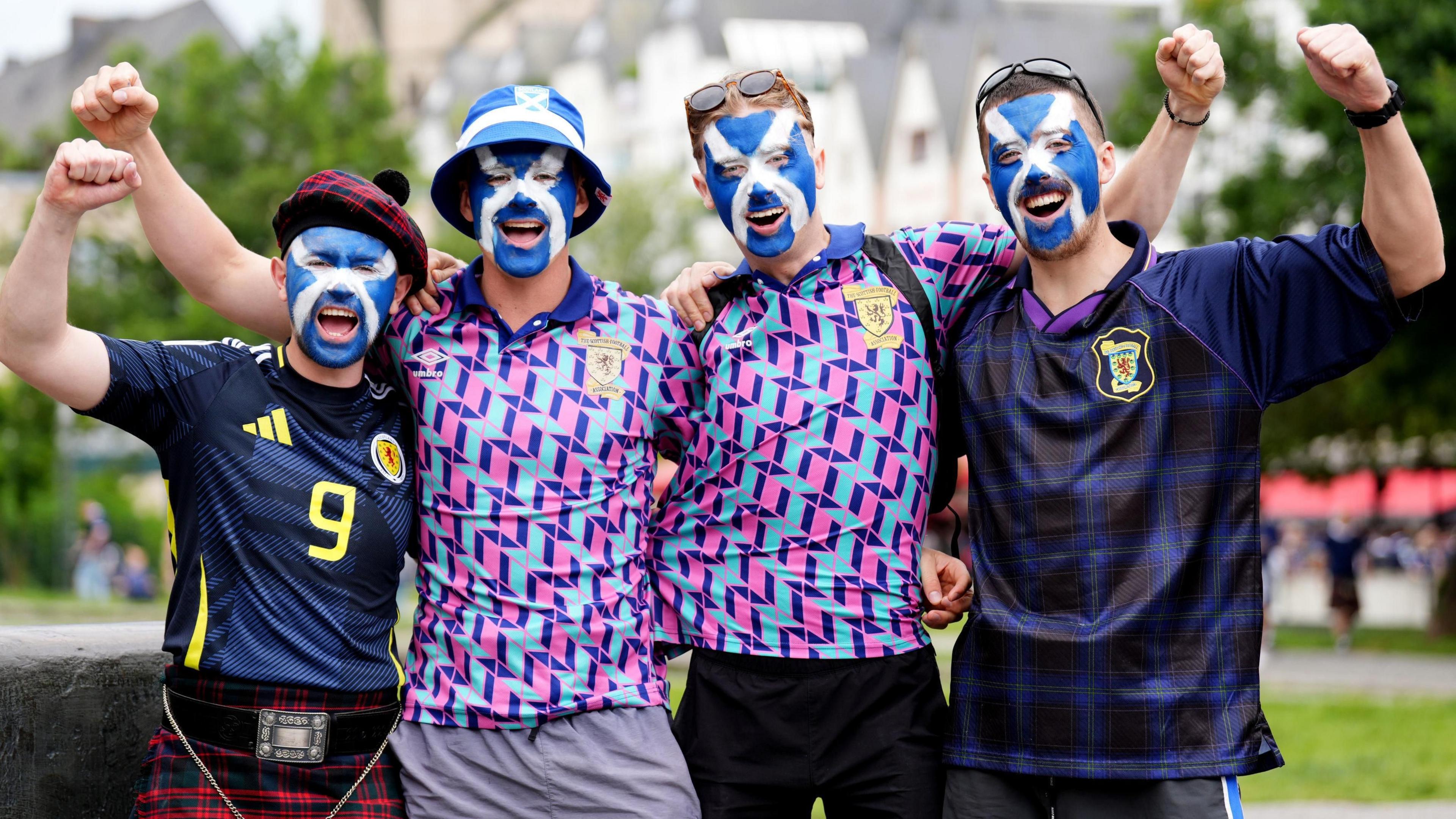 Scotland set to look pretty in pink at the World Cup - BBC News
