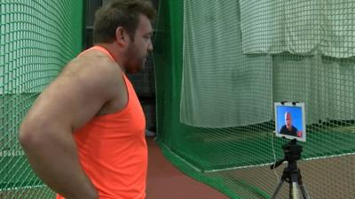 Dan Greaves: Technology bridges Discus Dan's coaching gap - BBC Sport