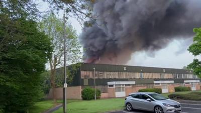 Severe Redditch factory fire involves oxygen and propane - BBC News