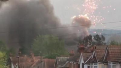 Amateur footage of Southampton fireworks factory fire - BBC News
