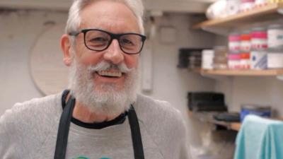 Alan Kitching: The godfather of typography - BBC