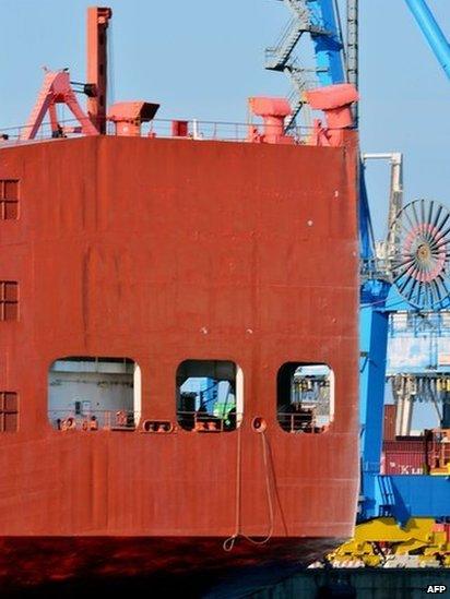 In pictures: Italy ship crash - BBC News