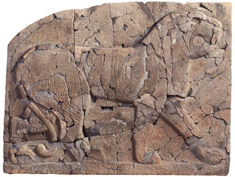 Berlin's Pergamon Museum exhibits Tell Halaf statues - BBC News