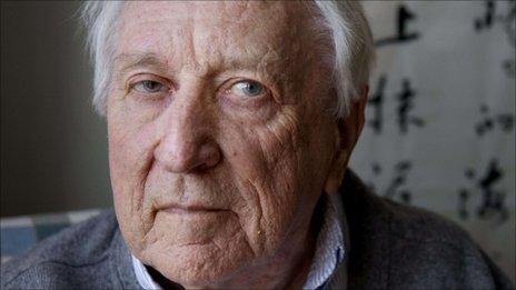 Tomas Transtroemer Swedish Poet And Nobel Winner Dies At 83 Bbc News