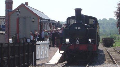 Restored Whitecroft Railway Station officially opened - BBC News