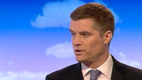 Table-dancing MP Mark Harper breaks foot in Soho fall - BBC News