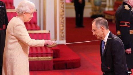 Sir Michael Moritz receives knighthood from the Queen - BBC News