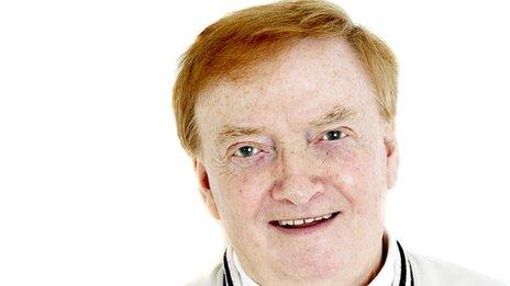 Veteran BBC radio broadcaster Frank Wappat dies - BBC News