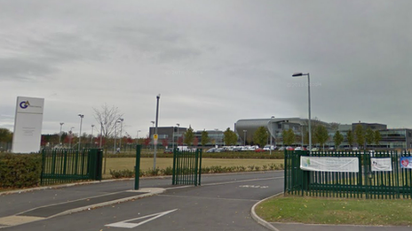 'Inadequate' Nuneaton Academy put in special measures - BBC News