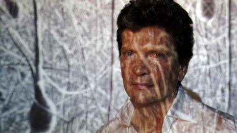 Stand-off in brain project debate - BBC News