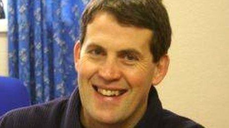 Orkney councillor Jack Moodie resigns his seat - BBC News