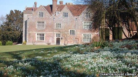 Chawton House launches urgent book preservation appeal - BBC News