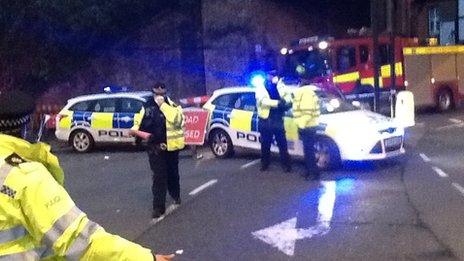 'Major' fire closes Staines town centre - BBC News