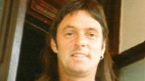 Stephen Starkey death: Sheffield man on robbery charge - BBC News