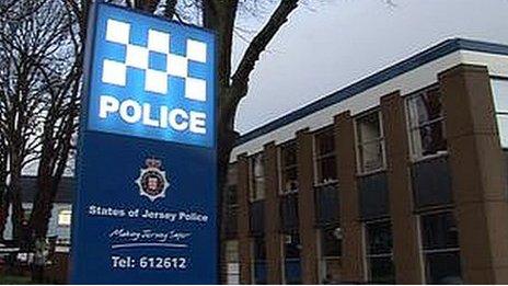 Jersey armed police deployed to 'threat to officers' - BBC News