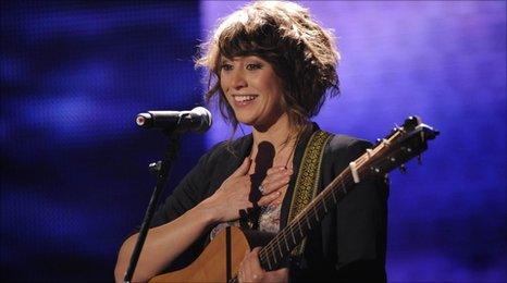 Dumfries artist Emma's Imagination wins UK talent show - BBC News