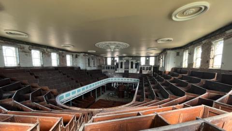 Historic Birmingham pub's 'rare and remarkable' survival - BBC News