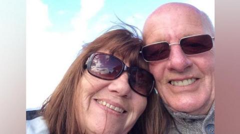 Redcar couple struggling to access Creon cancer drug - BBC News