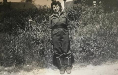 Flying Nightingales: Women who flew into WW2 battles celebrated - BBC News