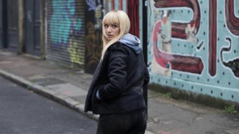 How Channel 4's Humans was 'relevant in advance' - BBC News
