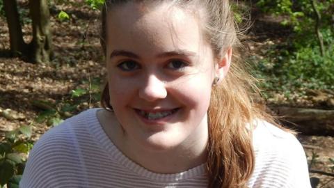 Emily Katy: 'Finding out I was autistic saved my life' - BBC News