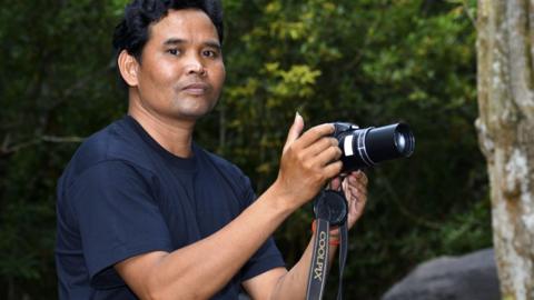 Global prize honours Cambodian illegal logging activist - BBC News