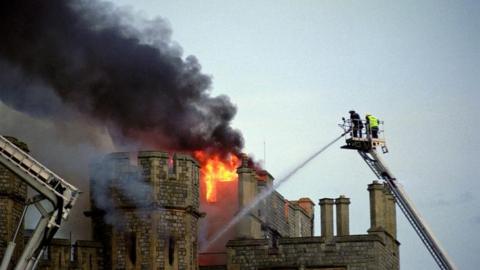 Windsor Castle fire remembered 30 years on - BBC News