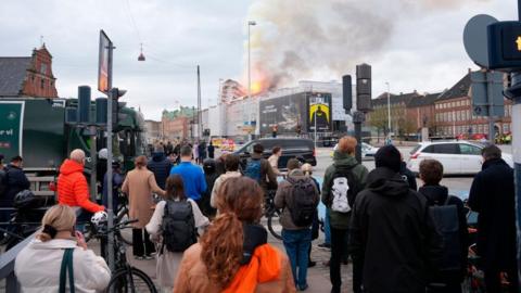 Historic Copenhagen stock exchange in Denmark goes up in flames - BBC News