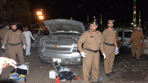 Medina bombing: Saudi king pledges 'iron hand' for attackers - BBC News