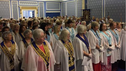 The secret ceremonies and rituals of female Freemasons - BBC News