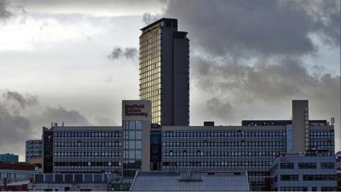 Sheffield's tallest building gets planning approval - BBC News