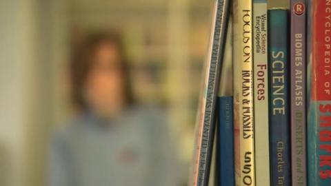 Pupils approached for sex in Holbeck's managed red light zone - BBC News