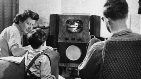 Exam results: It was different in my day... - BBC News