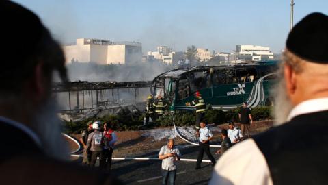 How much of a shift is the new Hamas policy document? - BBC News