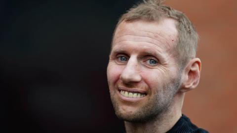 What is MND? - BBC News