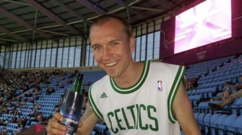 Sean Fitzgerald shooting inquest jury sees man's last seconds - BBC News